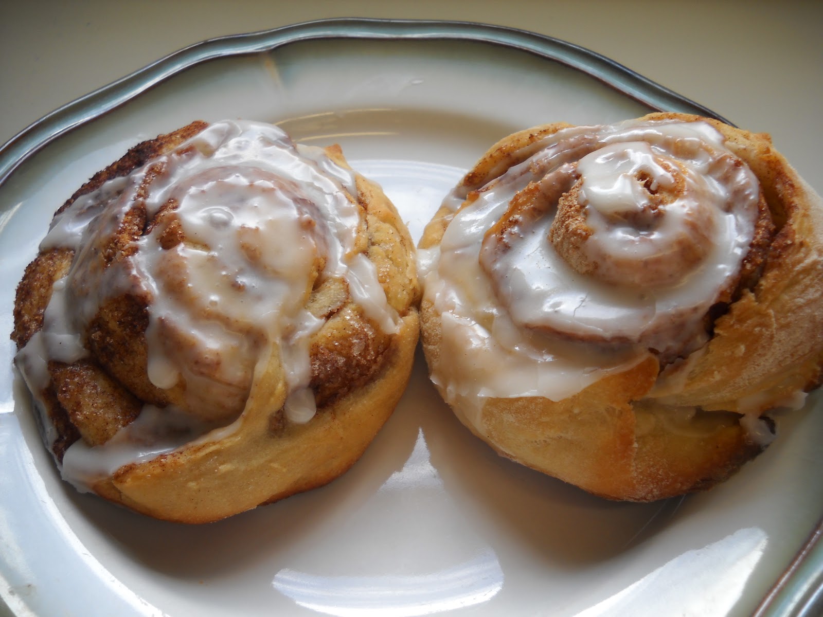 Blessed Vegan Life: Loaded Cinnamon Rolls