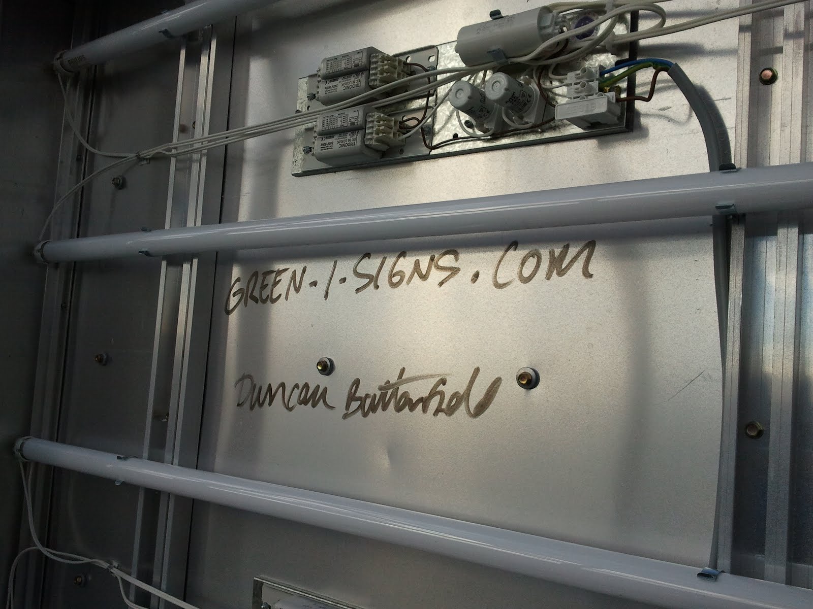 The Green I Signs Blog: Flex vinyl faced illuminated sign boxes ...