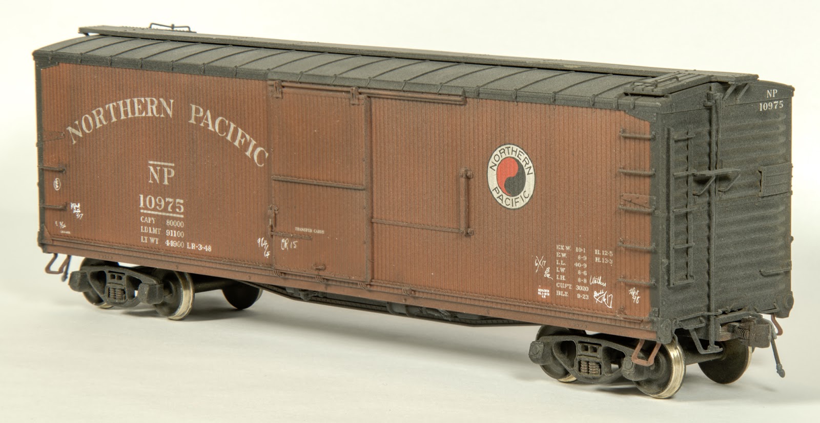 Prototype Railroad Topics: Finishing NP 10975 - Rapido Northern Pacific ...