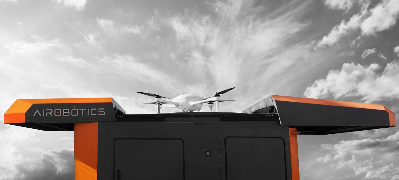 Drone AIROBOTICS ottiene la prima autorizzazione in USA per voli ...