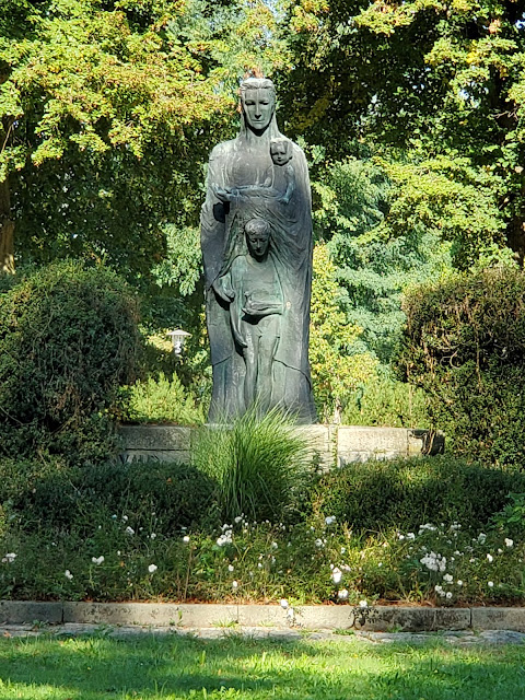 GatheringGardiners: 2019 Historical Trip to Graben, Germany