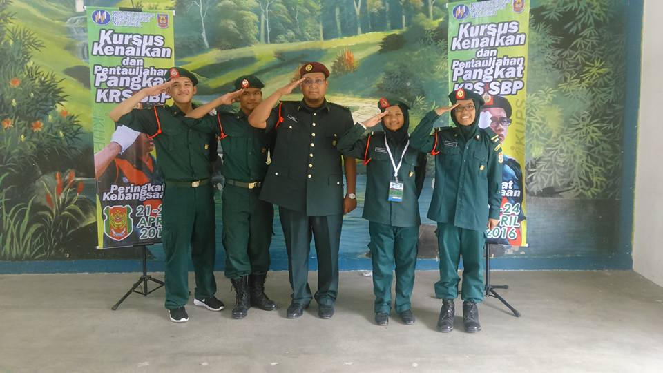 SM Sains Sultan Iskandar, Mersing: 4 Pelajar ISKANDAR ditauliah Pangkat ...