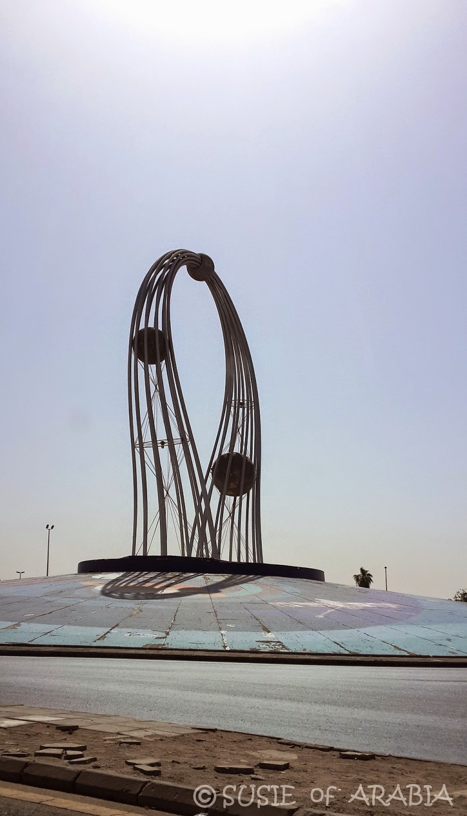 Jeddah Daily Photo: Jeddah Sculpture: The Cosmos