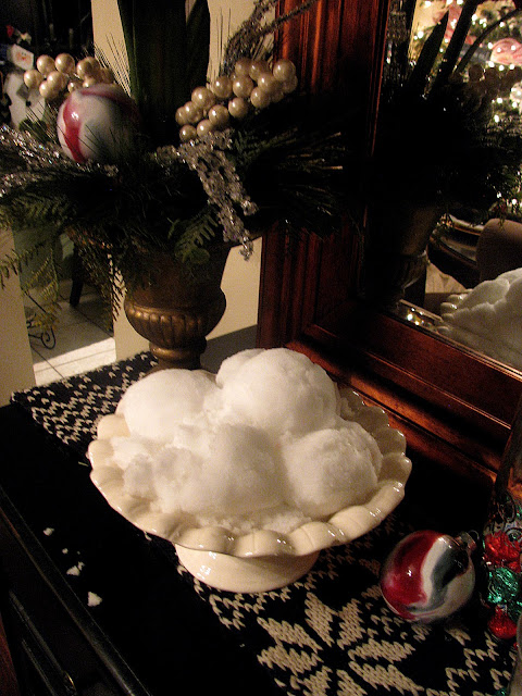 Our Creative Life: SnoWonder Giveaway & Decorating with SnoWonder