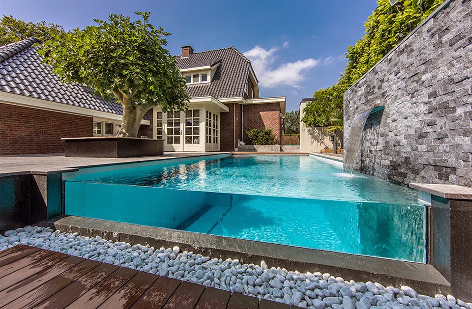 12 of the Coolest and Amazing Swimming Pools In The World