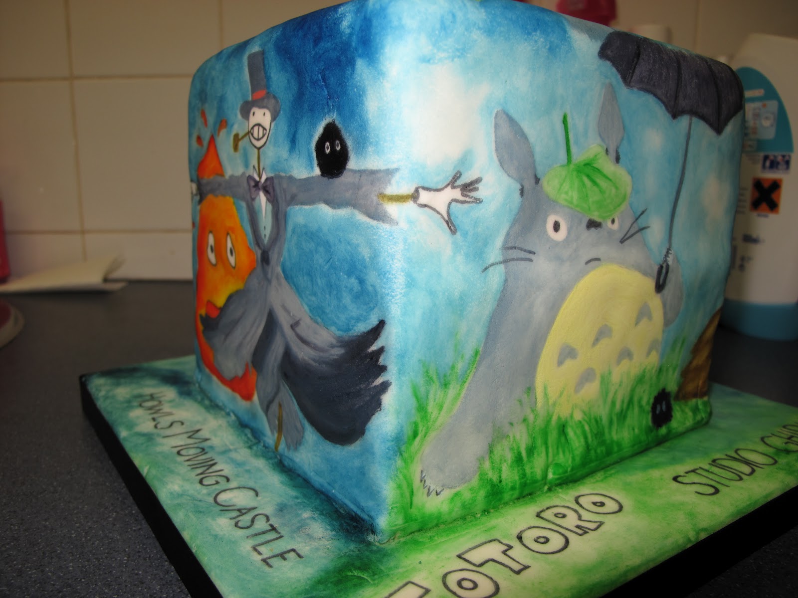 Sue's Cakes: Studio Ghibli Birthday Cake - Tortoro, Ponyo, Howls Moving ...