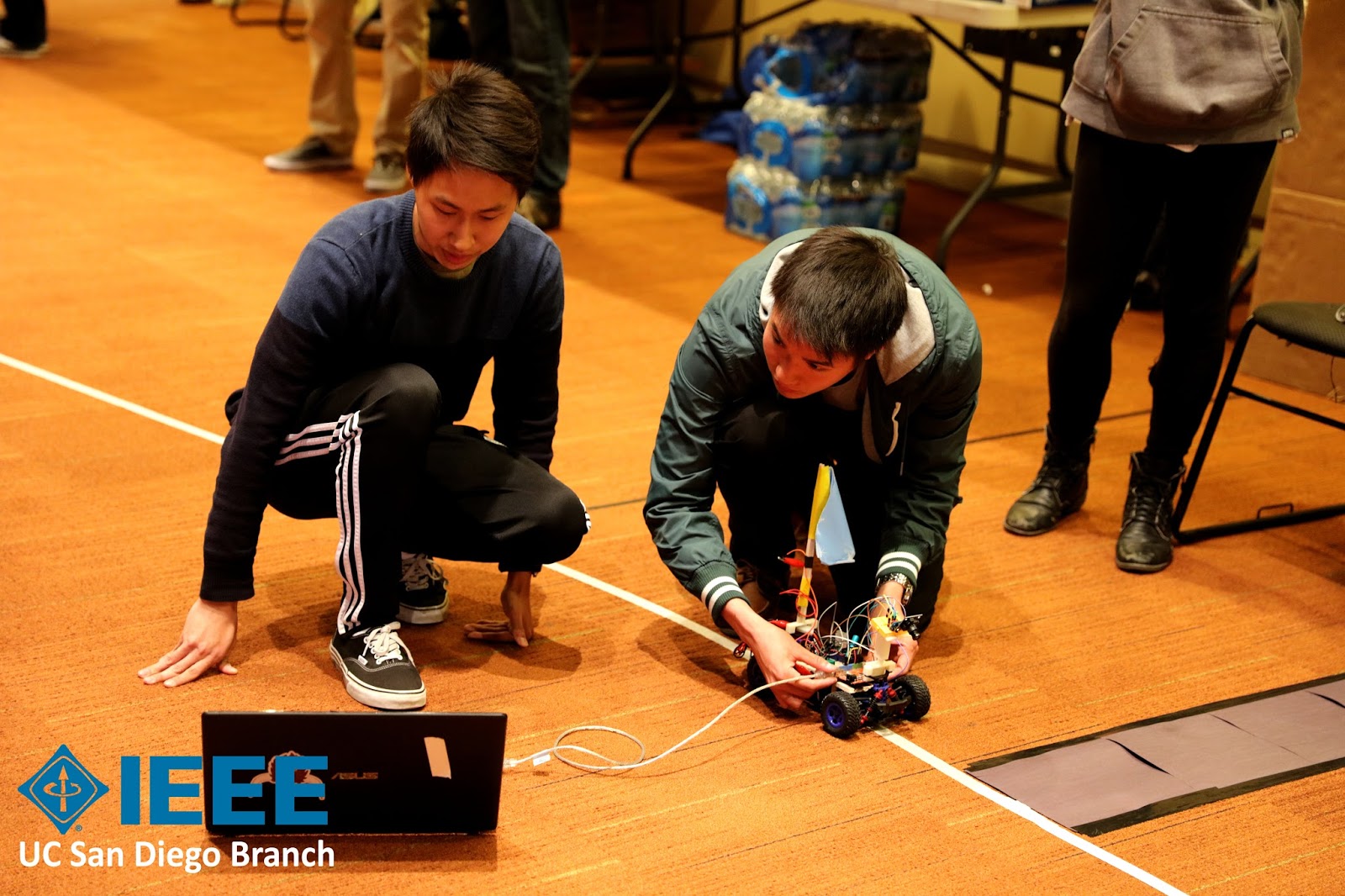 Electronic Projects: Autonomous Line-Following Car