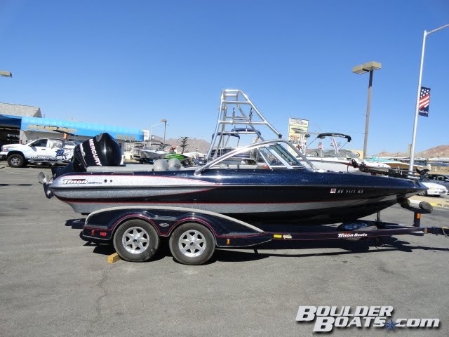 Boulder Boats Blog: 2006 Triton Boats SF-21