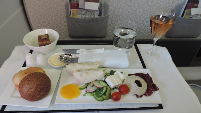 Review: Qatar Airways First Class, Dubai-Doha