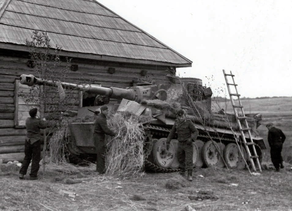 NAZI JERMAN: Foto schwere Panzer-Abteilung 505 (s.Pz.Abt.505)