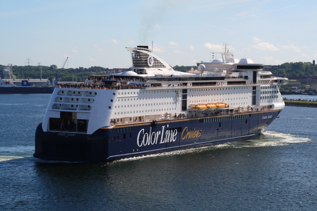 kships: Color Magic in Kiel, 3 June 2011