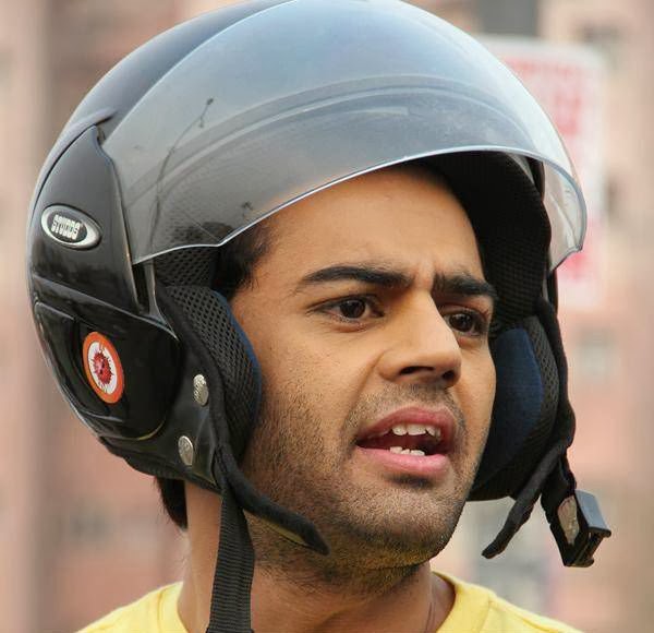 Stills Daily: Mickey Virus Hindi Movie Stills