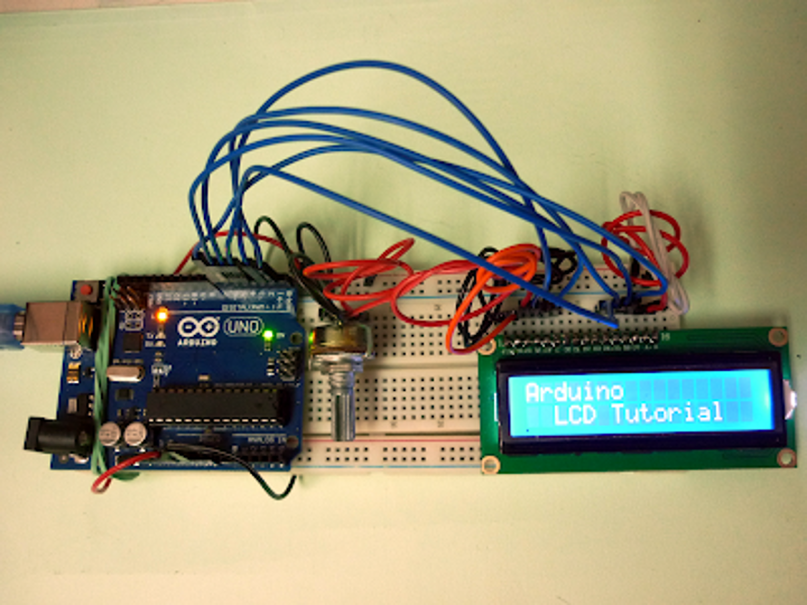 ARDUINO UNO: Montaje de Pantalla LCD (Taller)