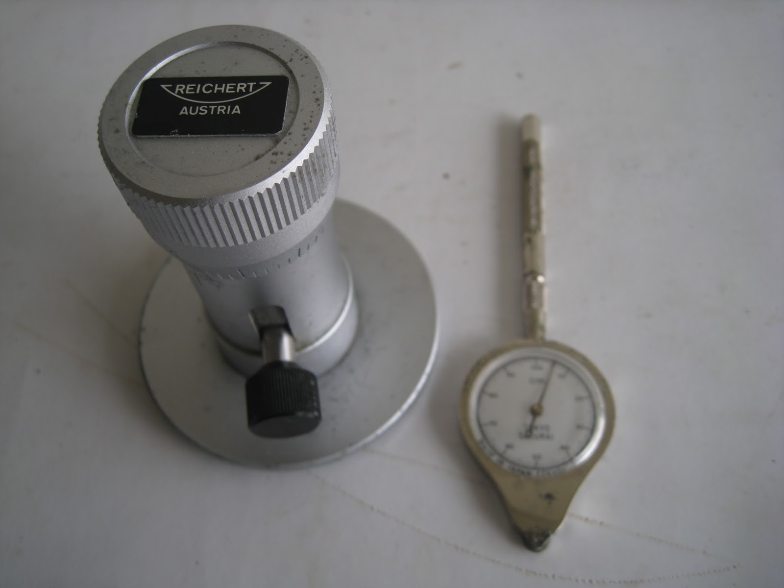 STUDIO ANTIQUE 33: PERLENGKAPAN MEJA GAMBAR DAN ALAT UKUR KERTAS UNTUK ...