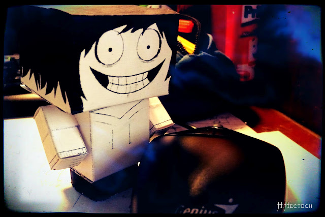 Hex Hectech: Jeff papercraft! ( o Cubee)