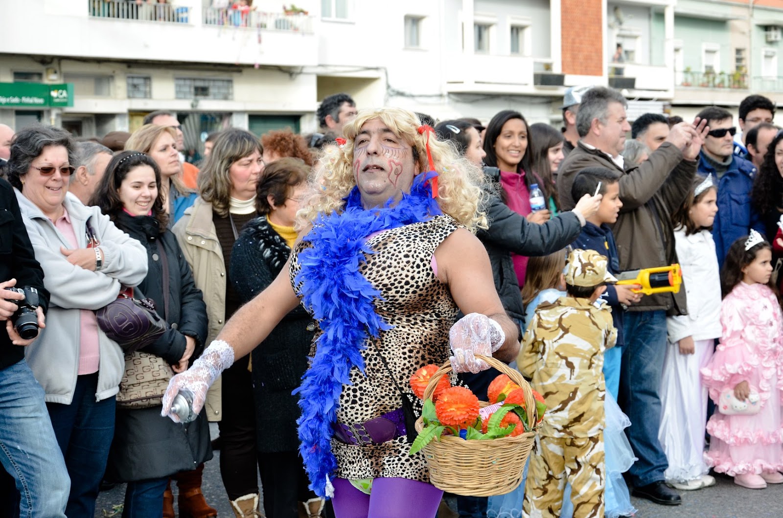 Frente de Libertação Caramela: February 2013