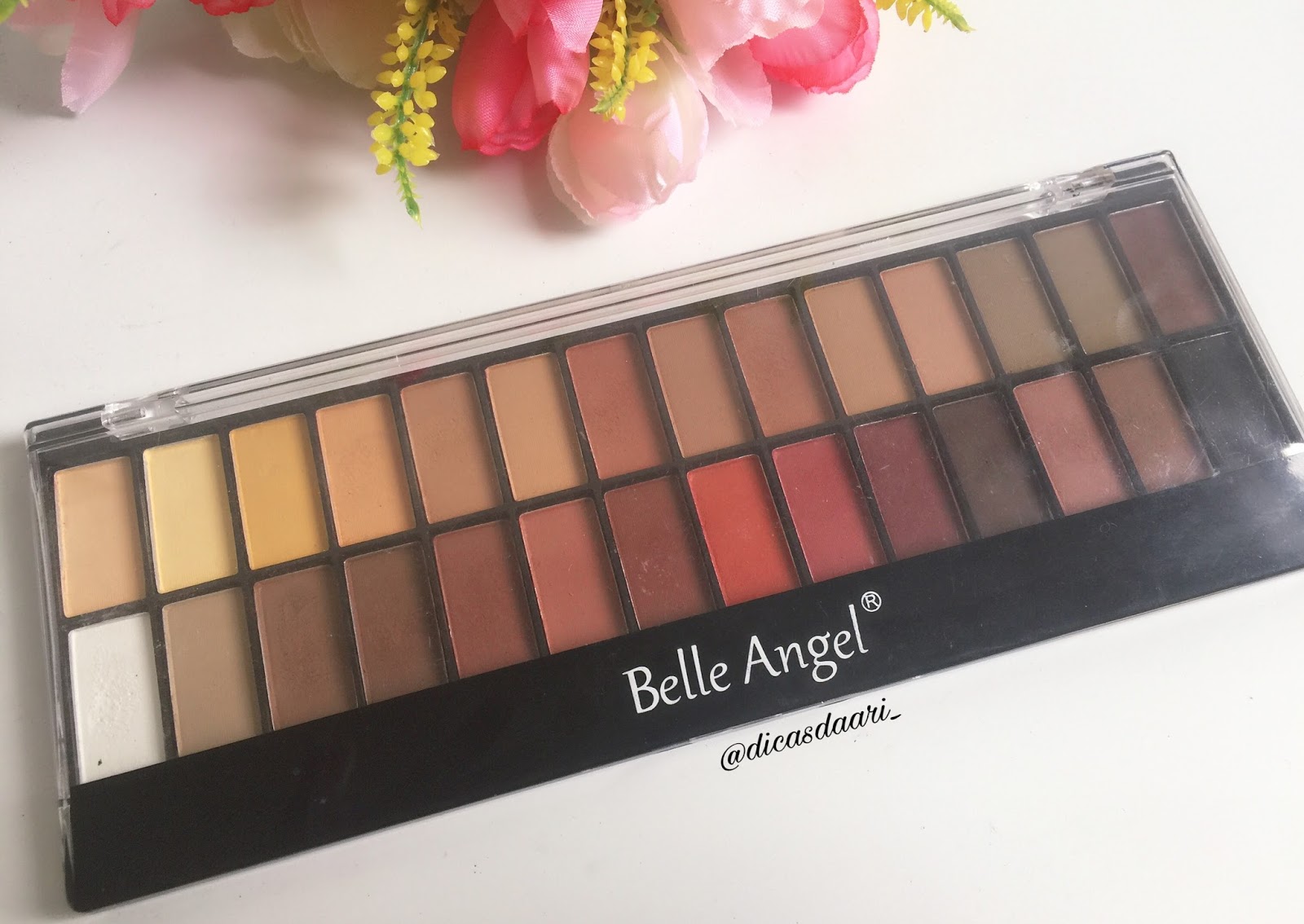 Dicas da Ari: Resenha | Paleta de 28 Cores Belle Angel