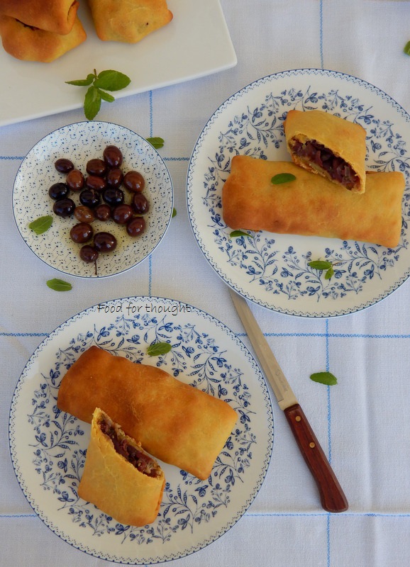 Food for thought: Ελιόπιτες