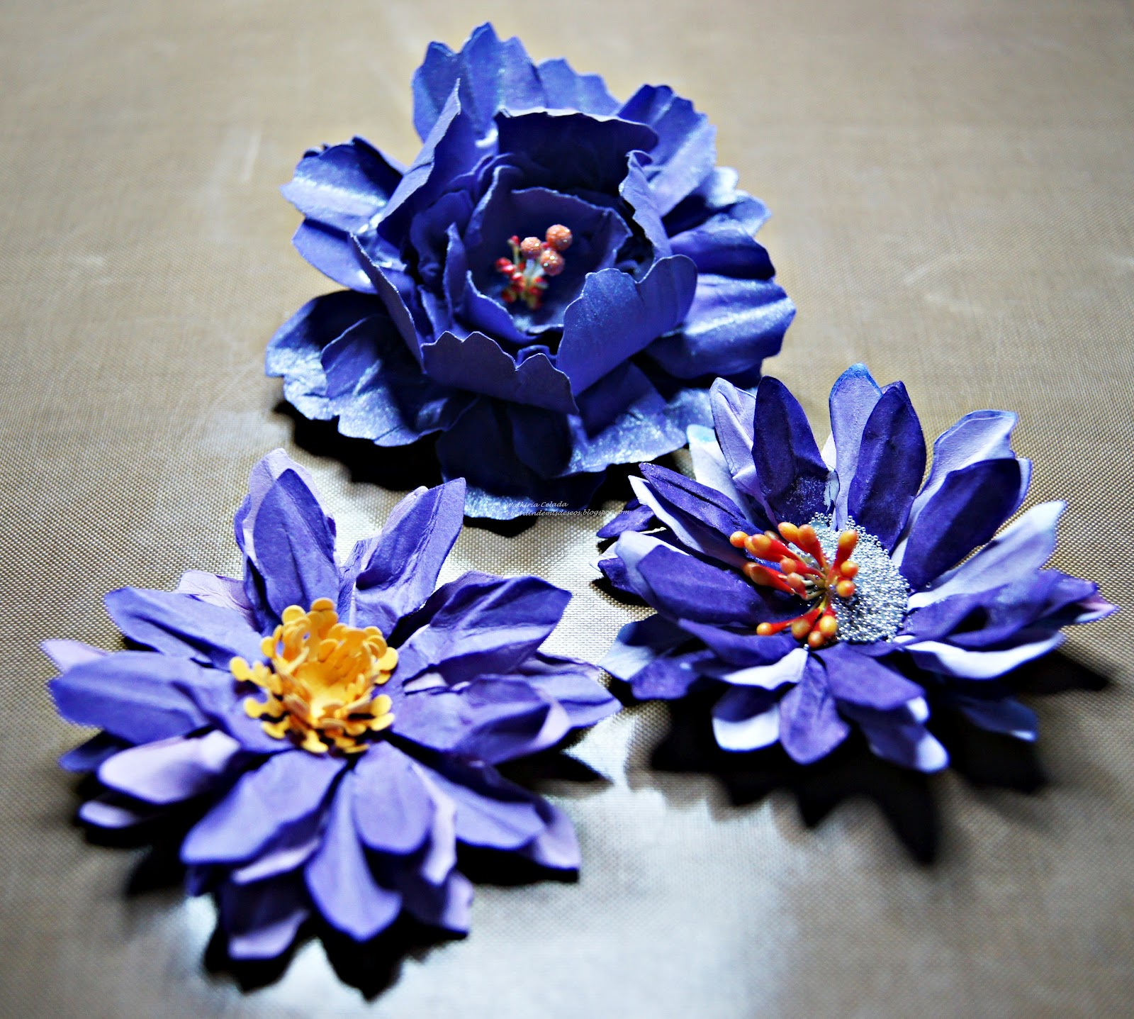 El Blog de Walkiria Celada.: Más flores hechas a mano.
