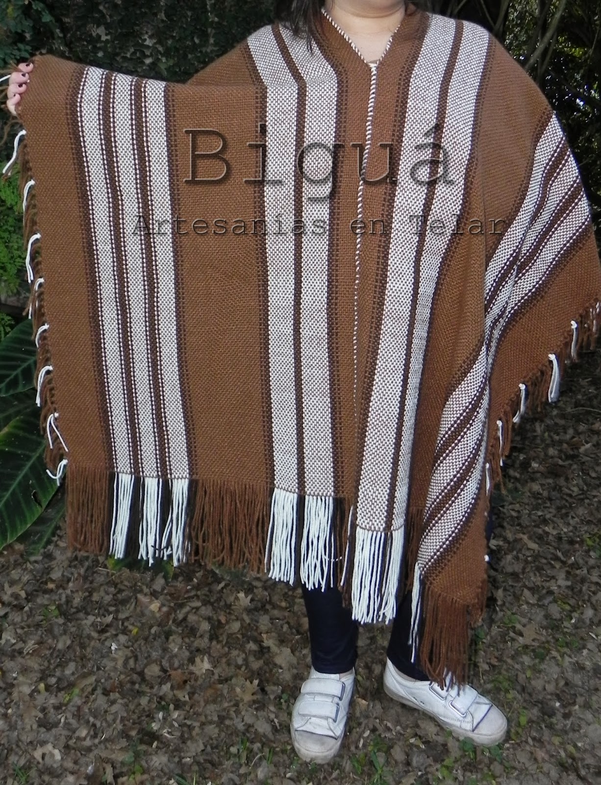 Poncho tradicional a Telar