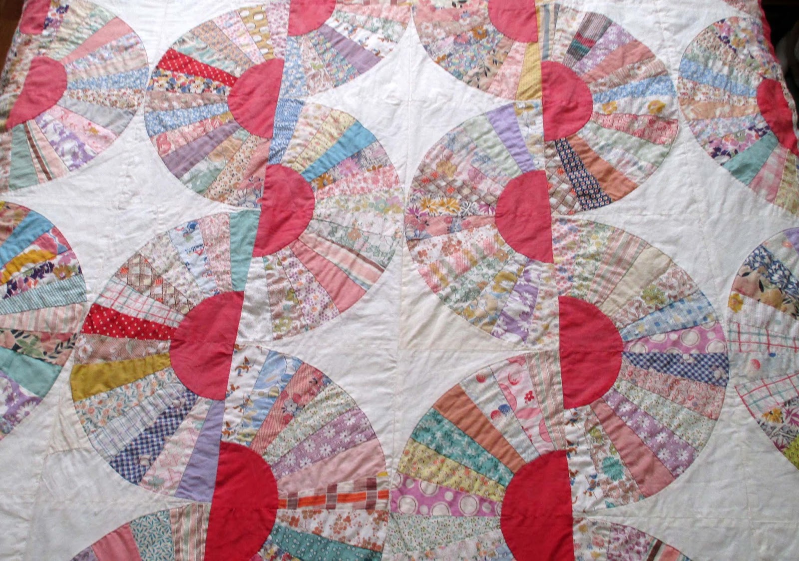 The Literate Quilter: A Gifted Grandmother's Fan Quilt