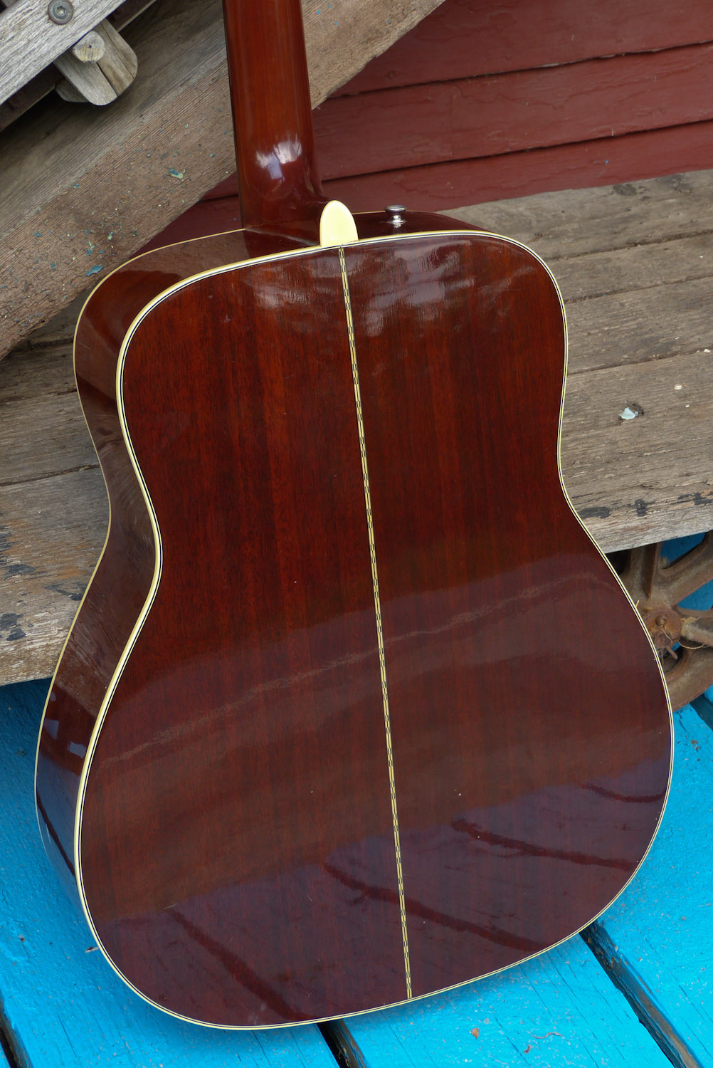 1981 Yamaha FG-335 Jumbo Flattop Guitar