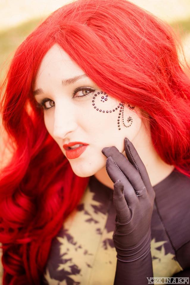 HERA VENENOSA COSPLAY - ALEXANDRIA "THE RED" - PIPOCA 3D