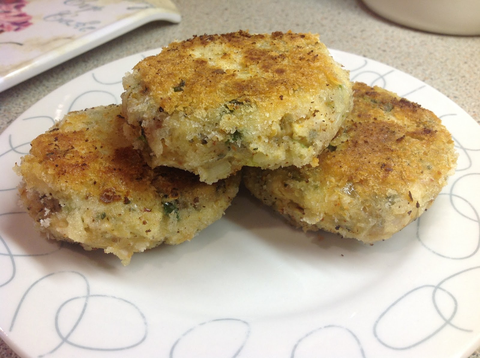 This Muslim Girl Bakes: Chicken and Potato Cutlets