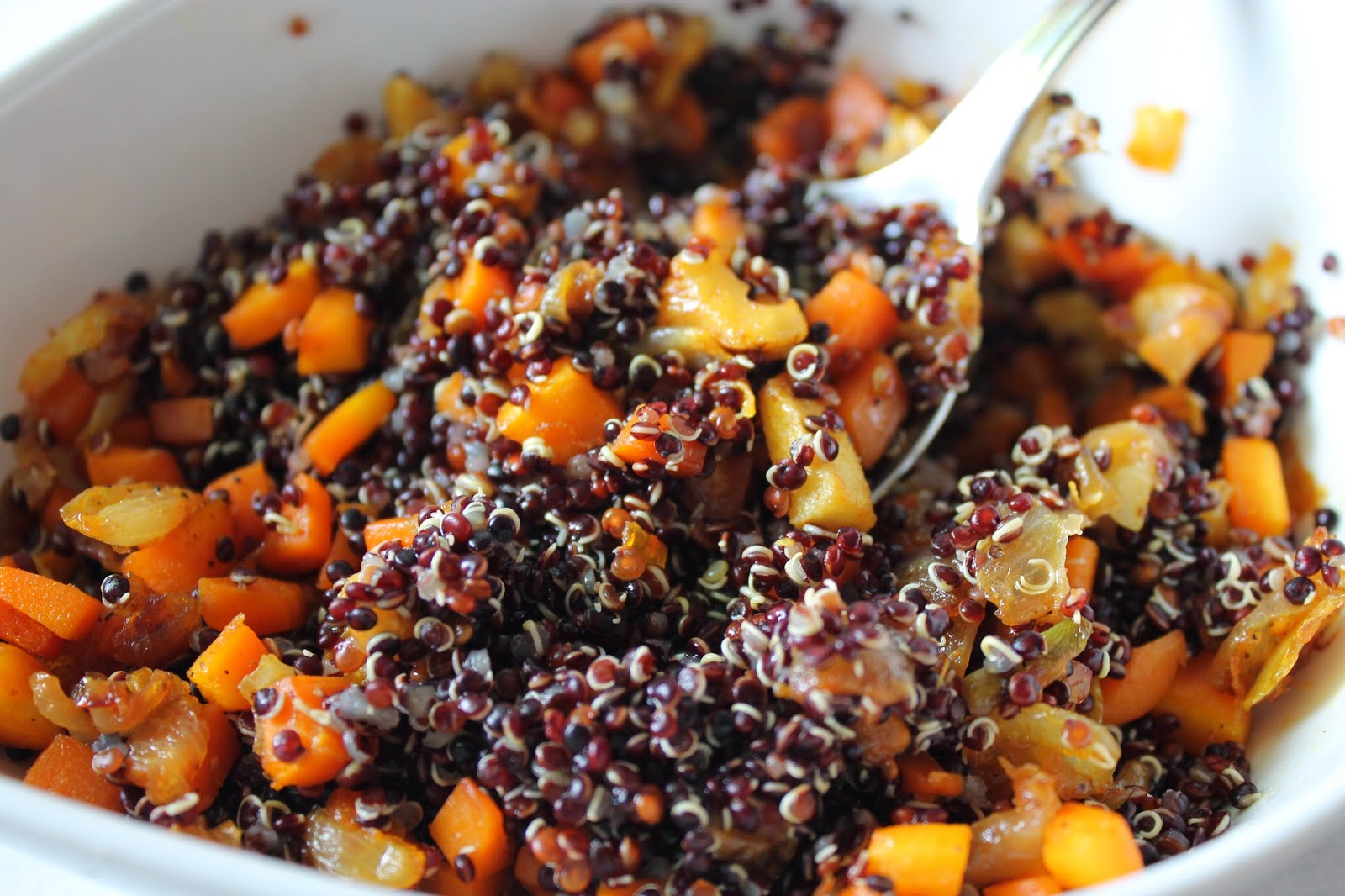 Quinoa & Wakame: QUINOA NEGRA CON ZANAHORIA