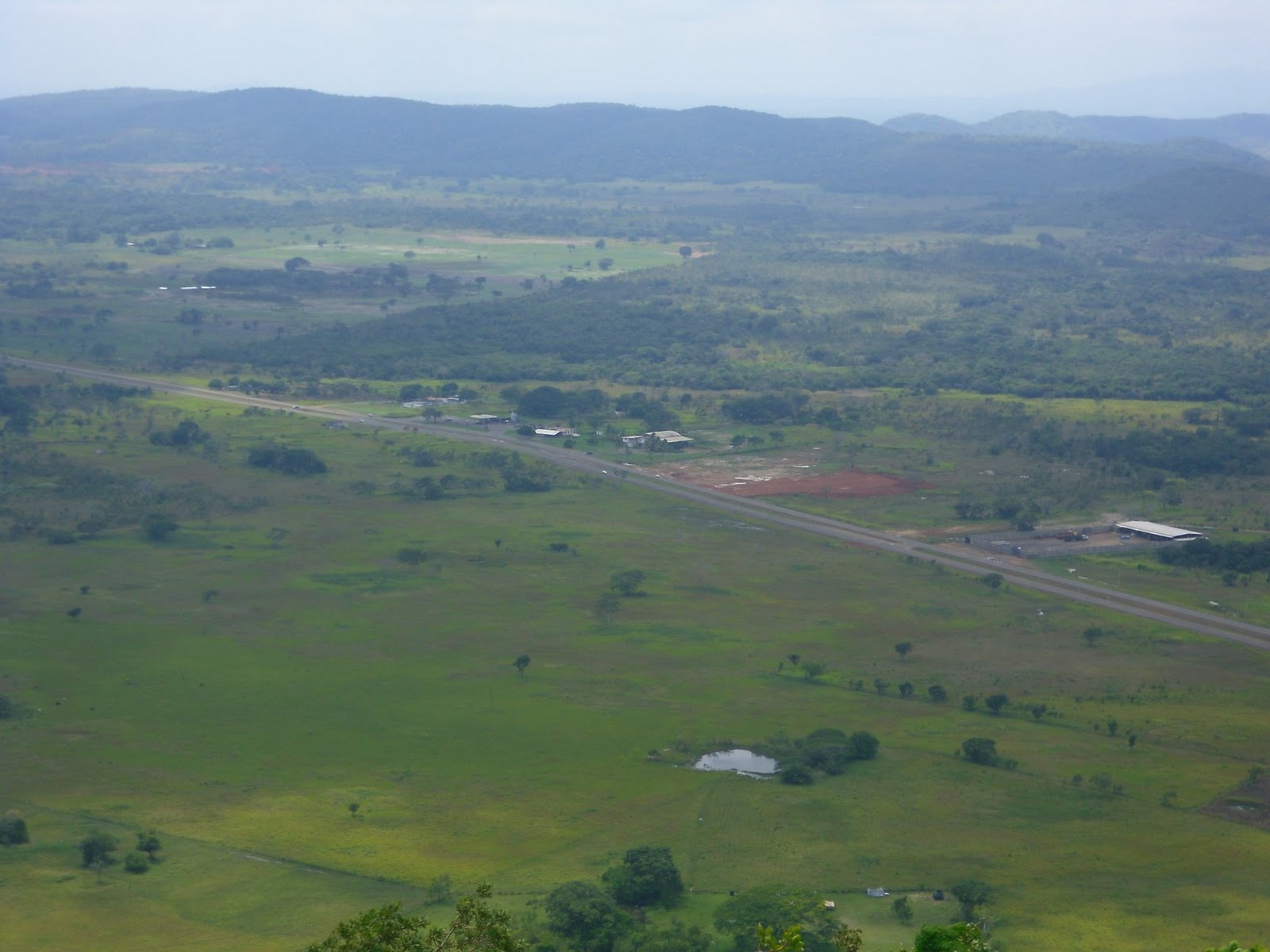 Guayana: Eje Sur Upata Santa Elena de Uairén: Cerro El Toro Patrimonio ...
