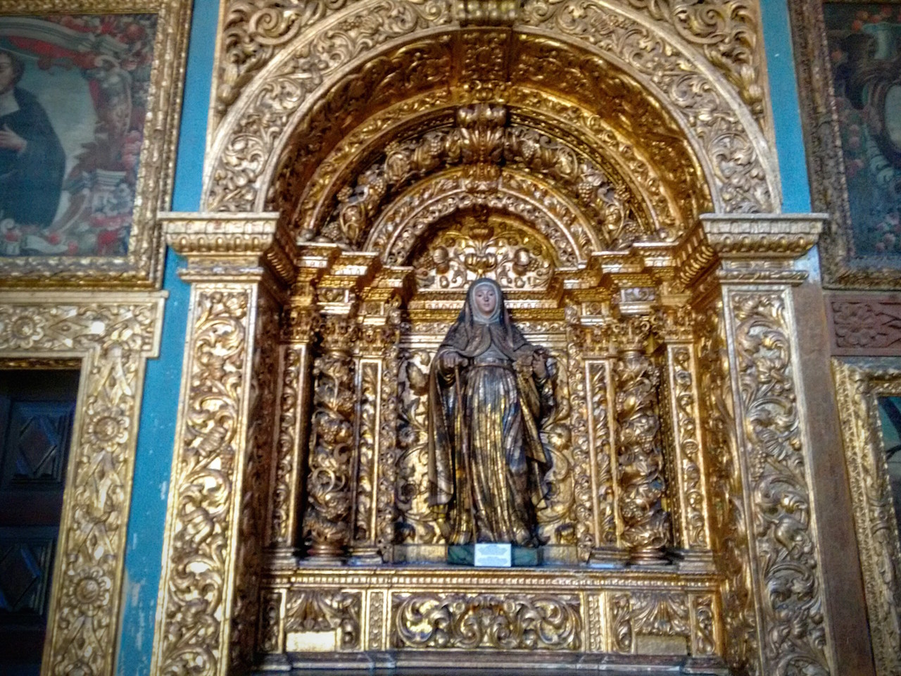 98. Arte Barroca - Capela Dourada, Recife, Brasil | Lais Castro