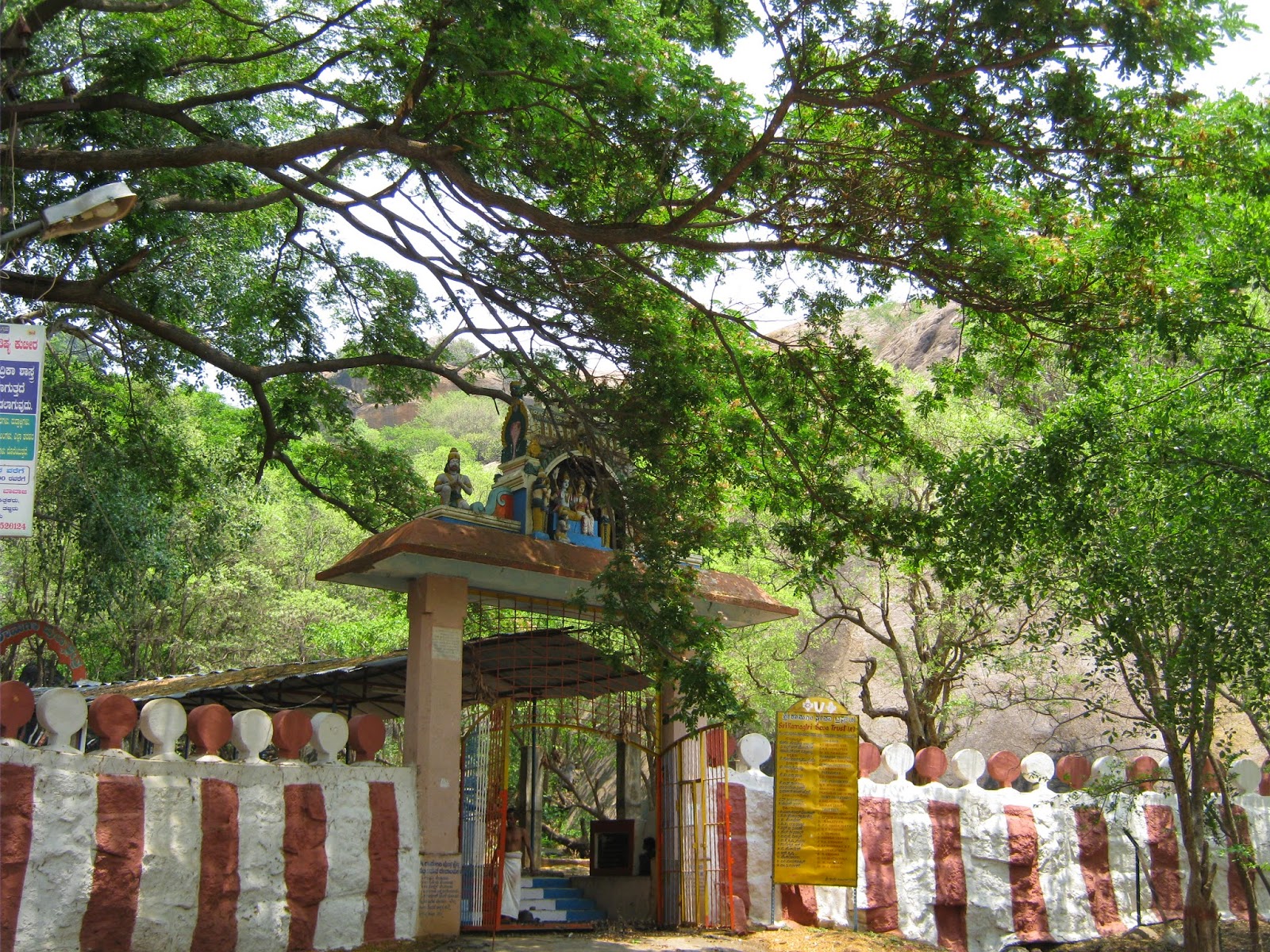 RamaDevara Betta , Ramgiri , Ramanagar - awesome hill spot one day trip ...