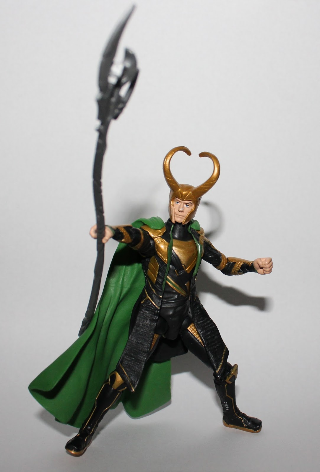 Figuras de Acción A Go-Gó: LOKI (COSMIC SPEAR) (THE AVENGERS: MOVIE SERIES)