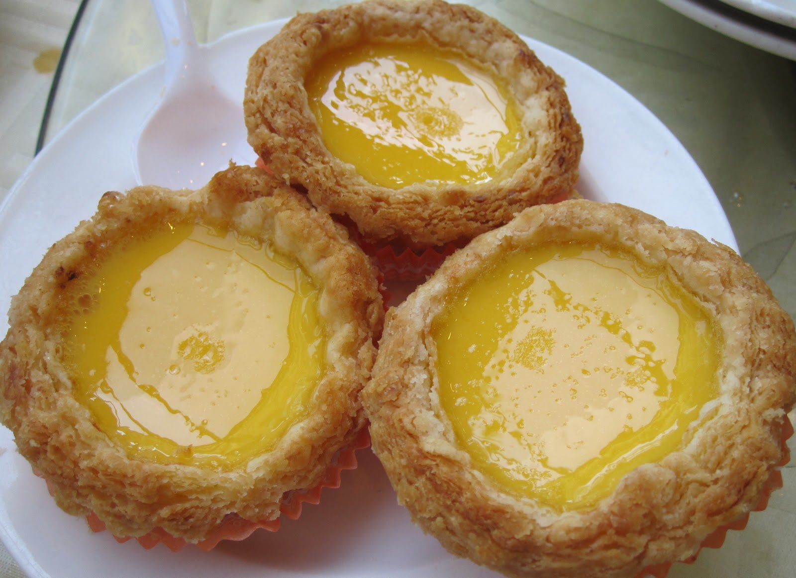 may likes to chou down: Dan Tat (蛋撻) aka egg tarts!