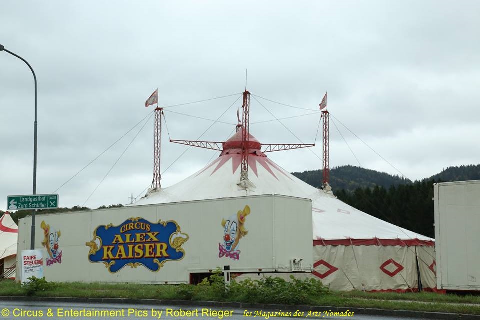 LES MAGAZINES DES ARTS NOMADES: Circus Alex Kaiser - ambiance