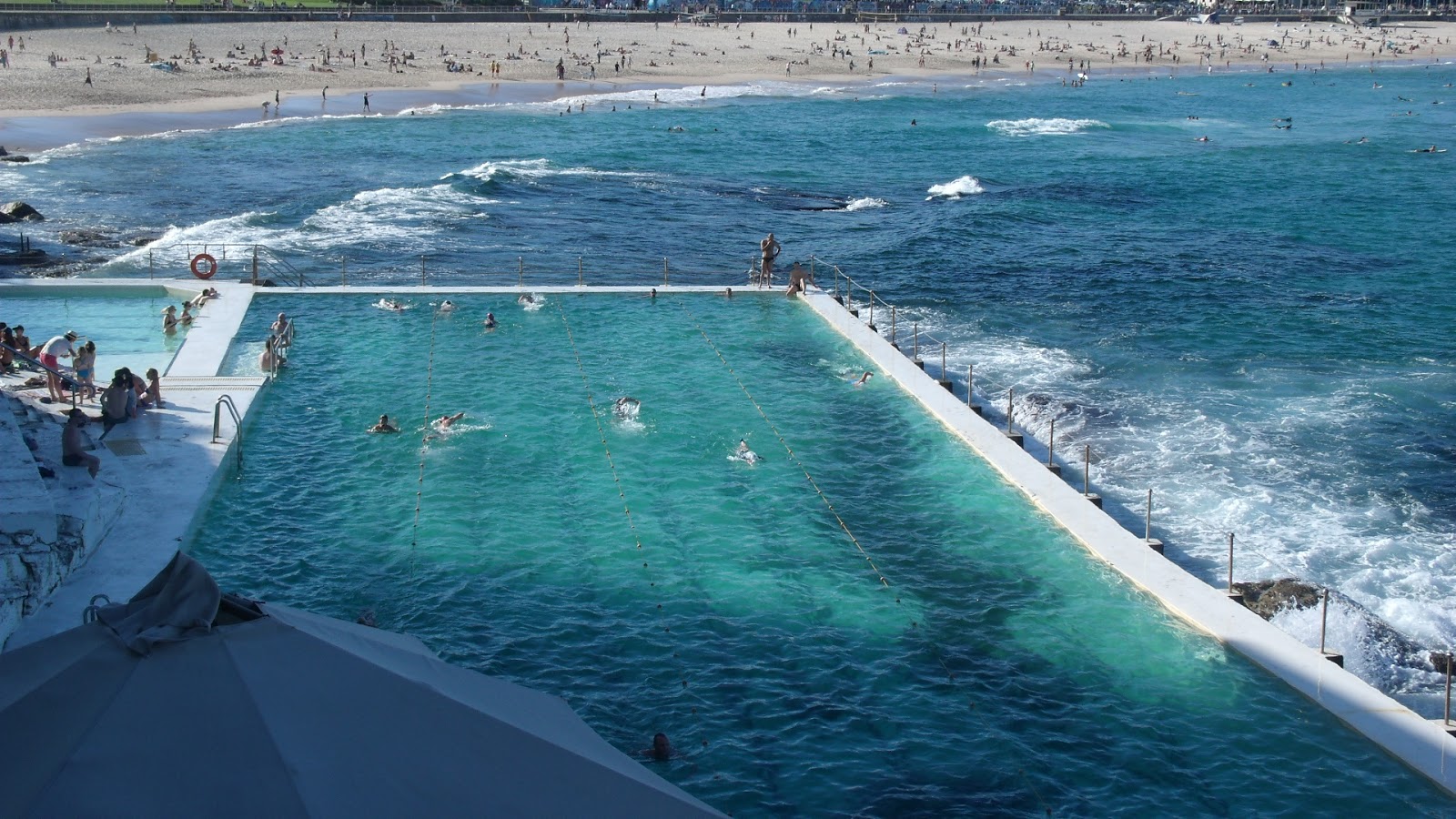 Sydney travel: Sandstone cliff walks best Sydney coastal walk Bondi beach