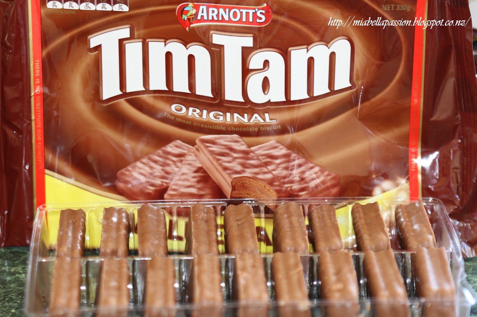 TIM TAM BISCUIT WREATH...