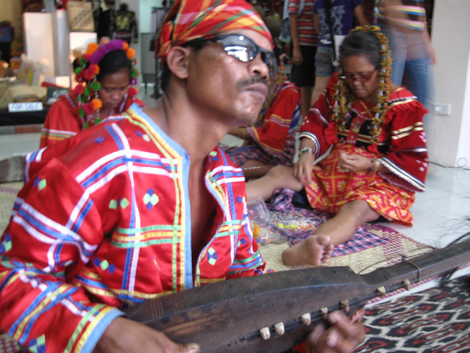 walking distance & et cetera -: Matigsalug Tribe