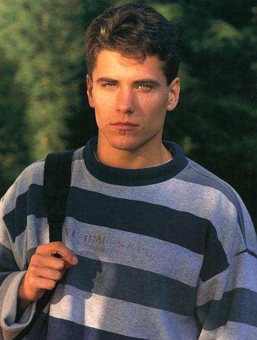 GORGEOUS MEN: Lukas Ridgeston (naked)