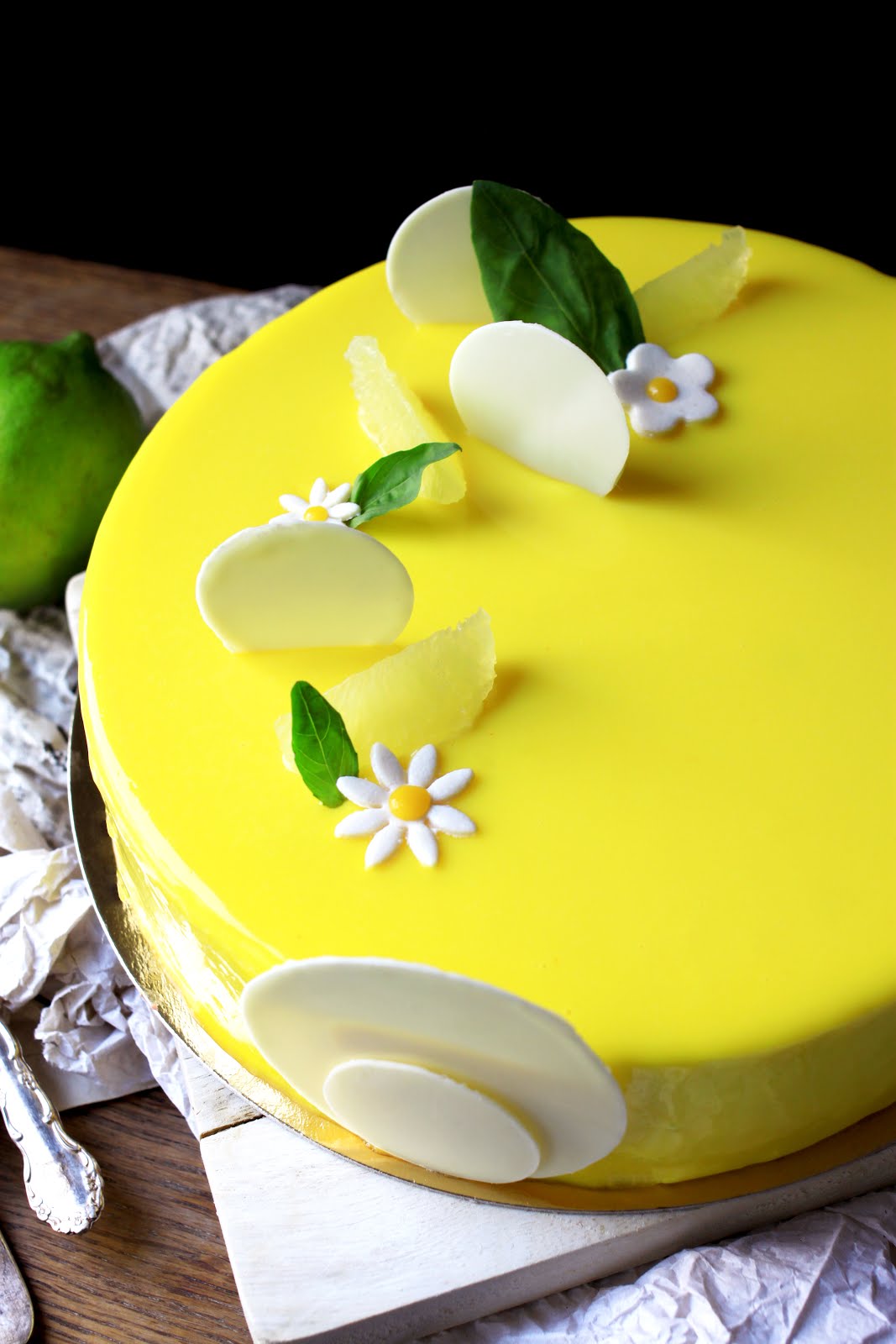 Chloé Délice: L'Exquis { Entremets Citron Basilic }