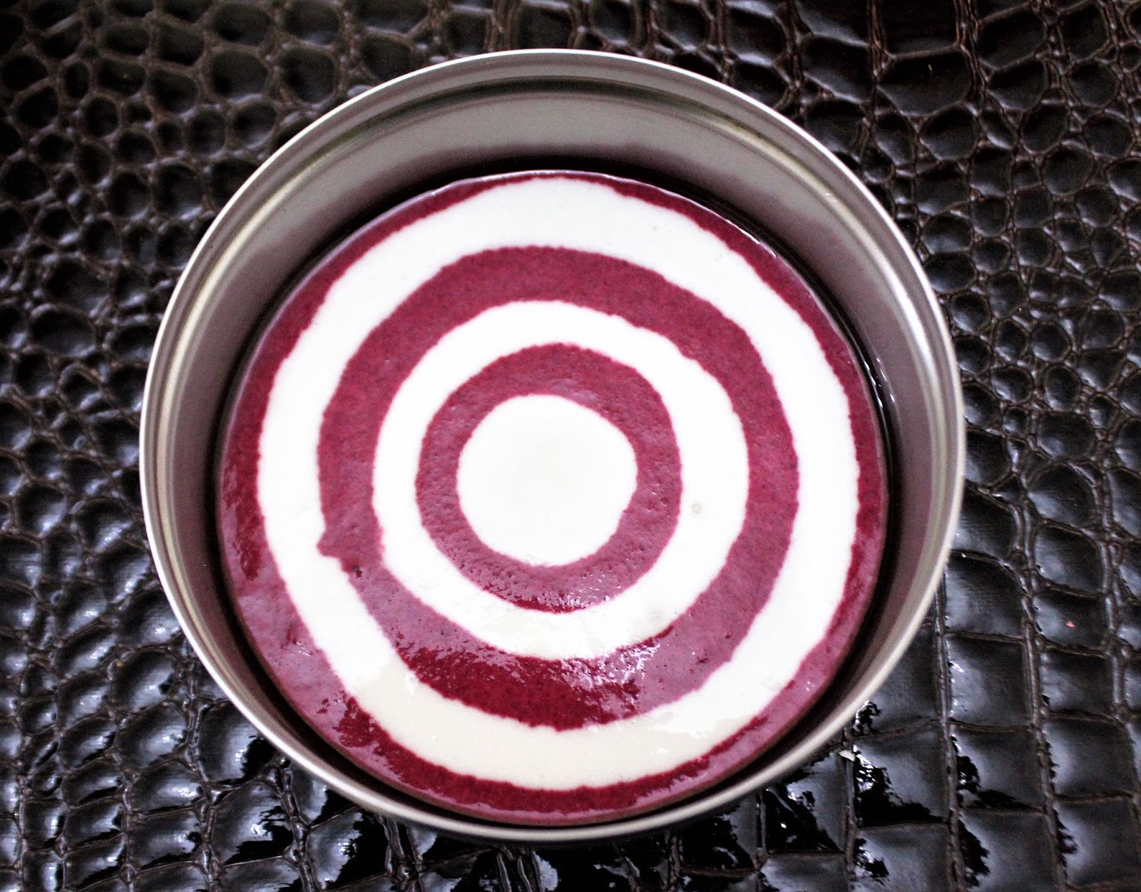 Bethica's Kitchen Flavours: Designer Beetroot Idli Cake