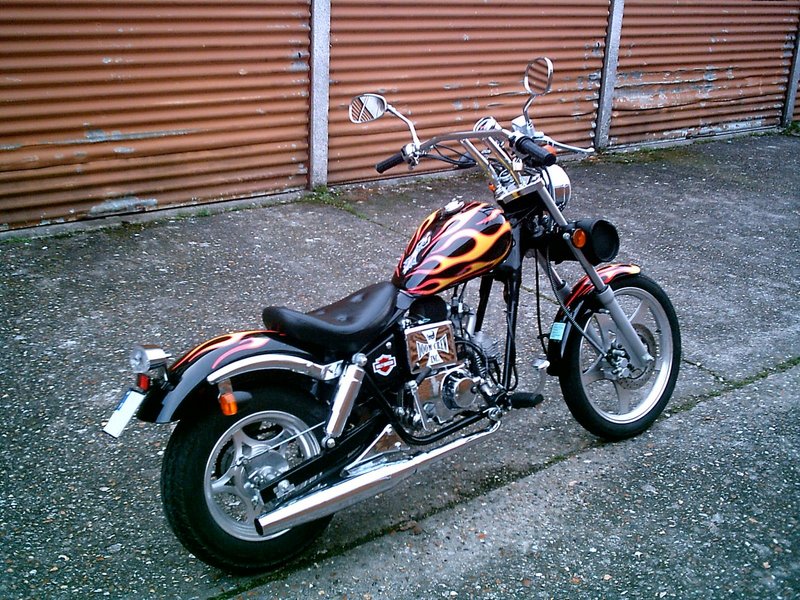 Custom Motorcycles: CILINDRADA: 50cc (serie)