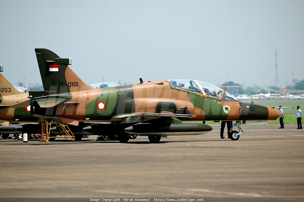 Dunia Militer Etc: Kekuatan Pilot Pesawat Hawk MK-53 Bertambah