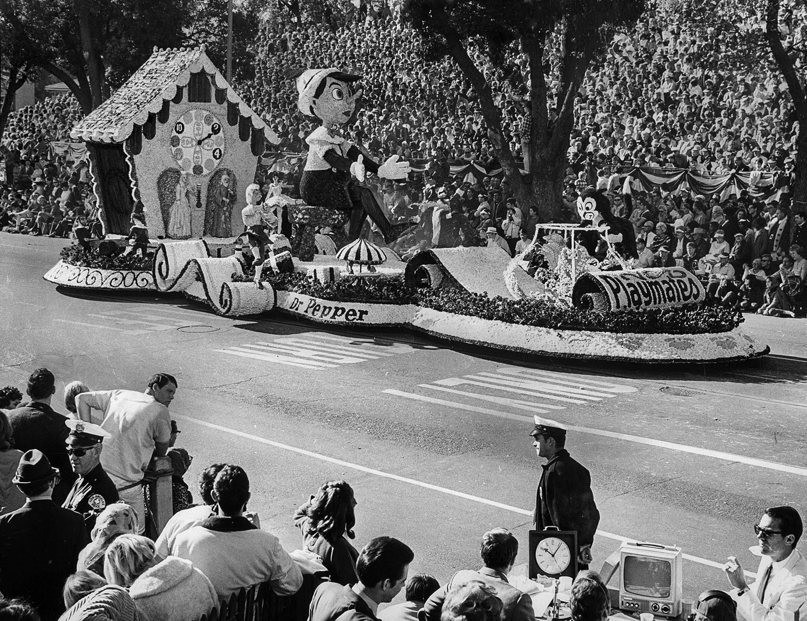 Meet The World: The 1969 Tournament of Roses Parade
