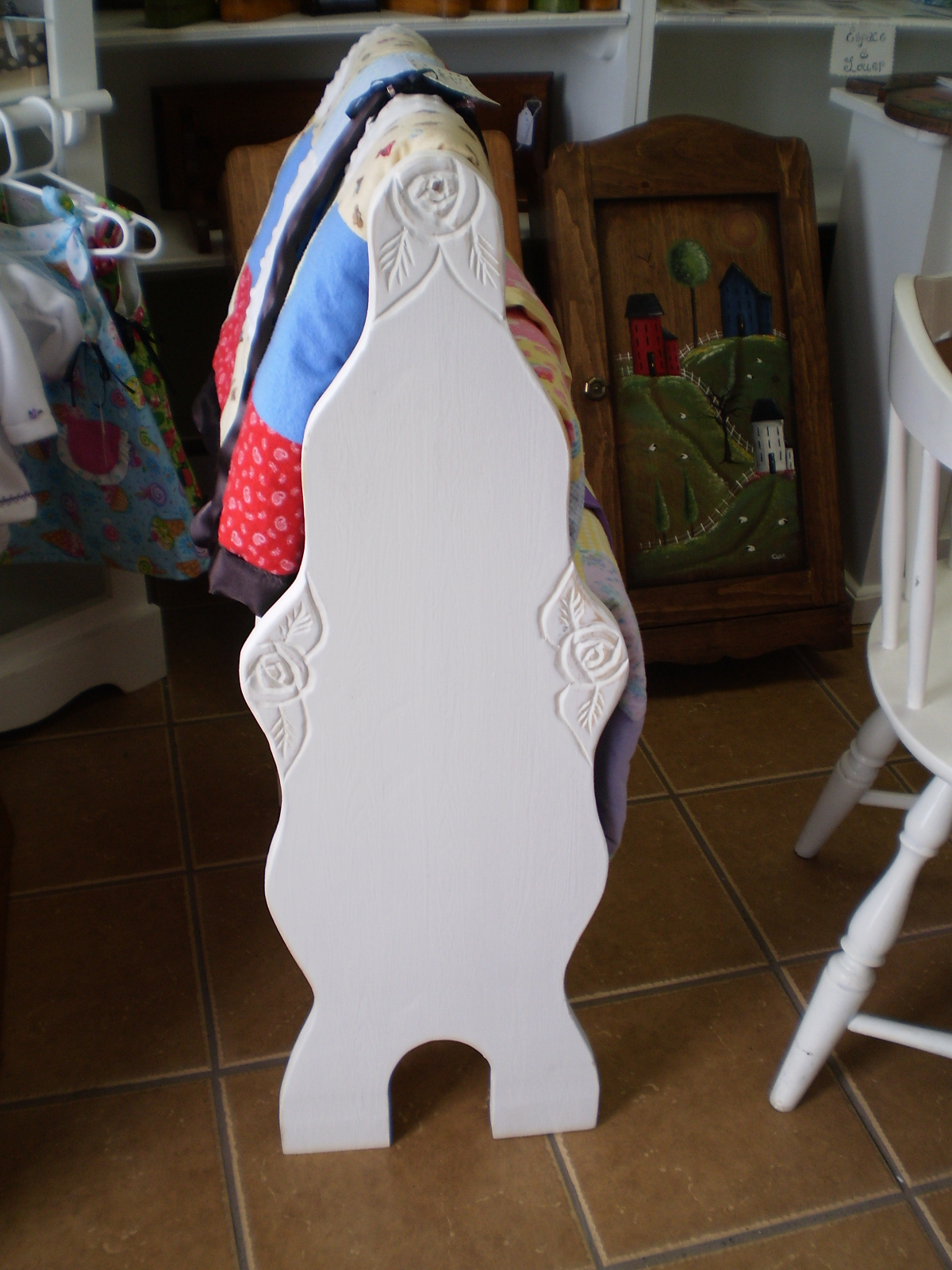 Eugenie's Woodworking Blog: Quilt Rack, Quilt Stand, for Small Quilts