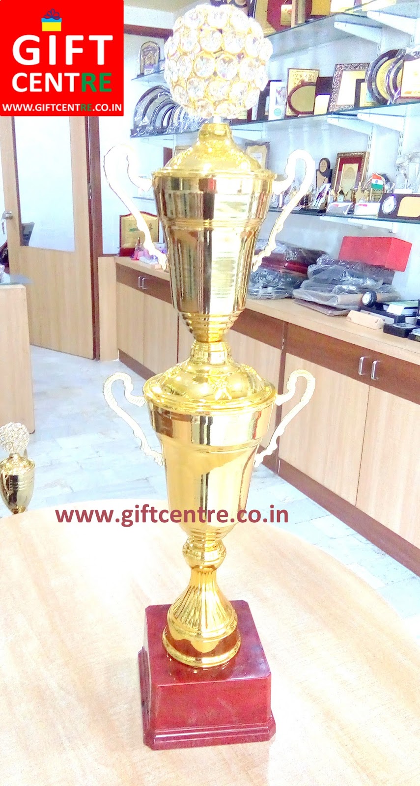 Corporate gifts - Branding solution in remarkable products. : Trophy ...