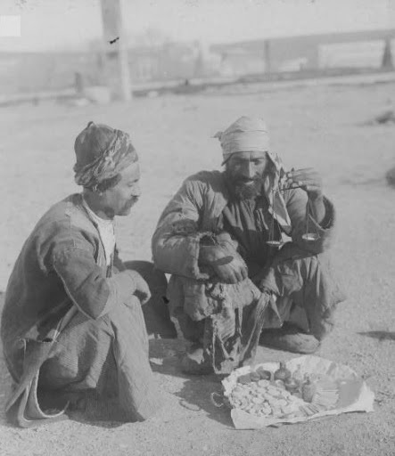 Israel's History in Pictures: Mid East Communities