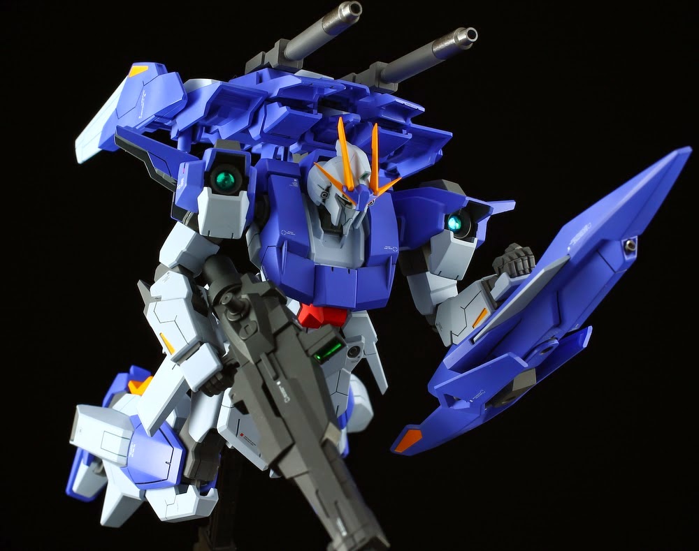 Gundam Family: HG 1/144 Lightning Gundam + Back Weapon System Custom Build