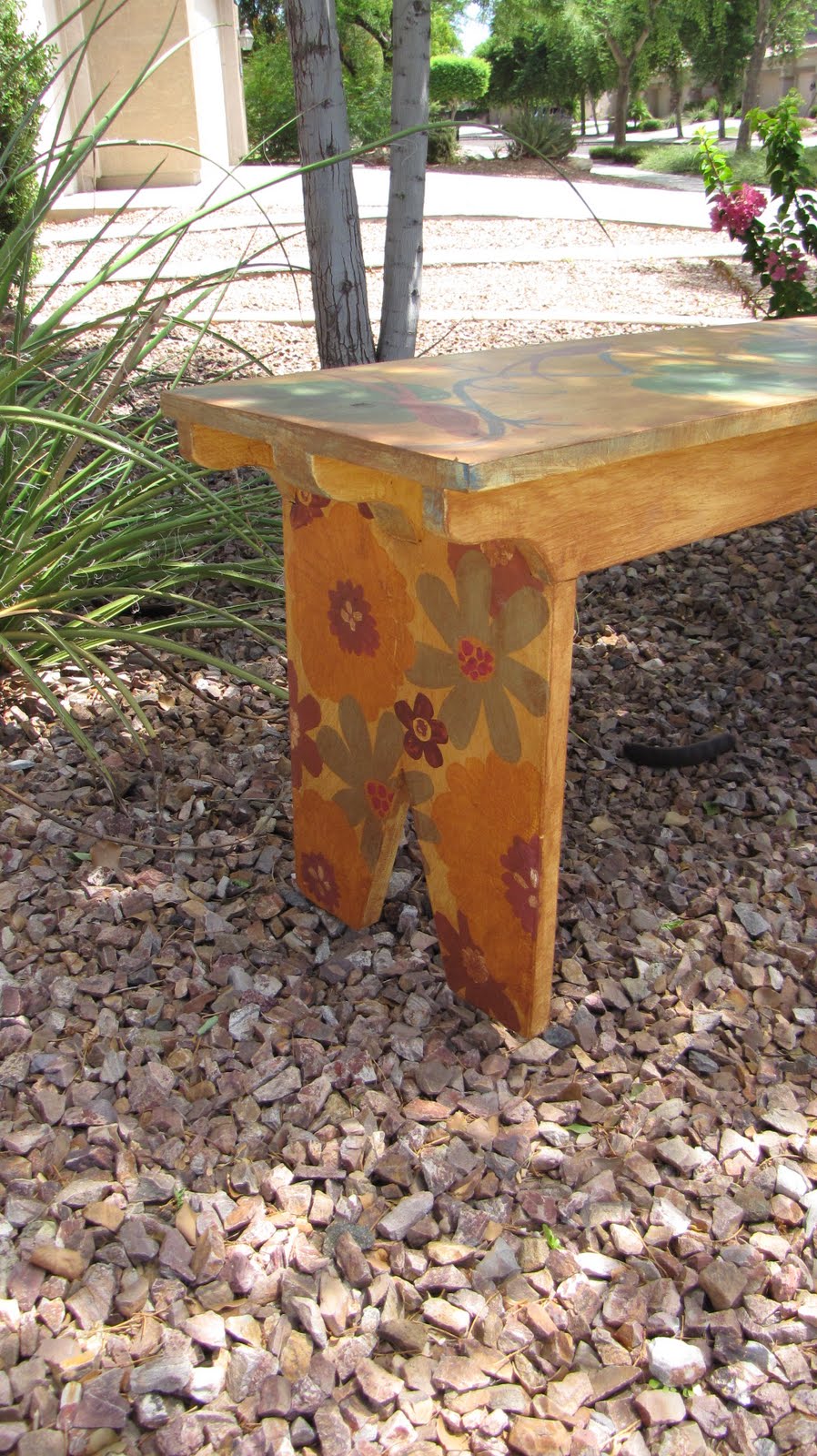 The Funky Artisan: Bird Bench