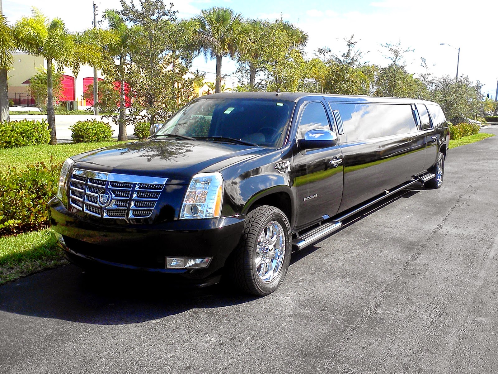 Luxury Limousines and Party Buses: Picking The Perfect South Florida ...